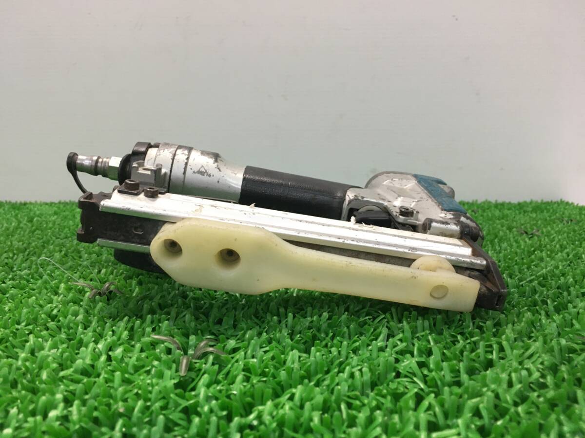 Yahoo!オークション - 【0907】 makita 常圧4mmエアタッカー AT425A IT...