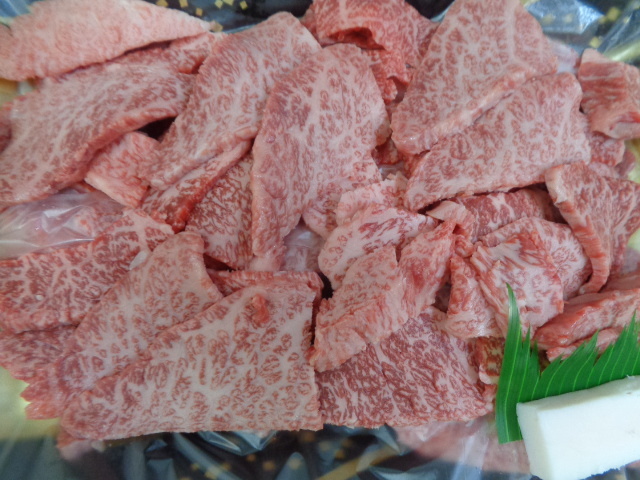 Yahoo!オークション - 近江牛A5牝 超特いちぼ（BBQ） 2kg （86）