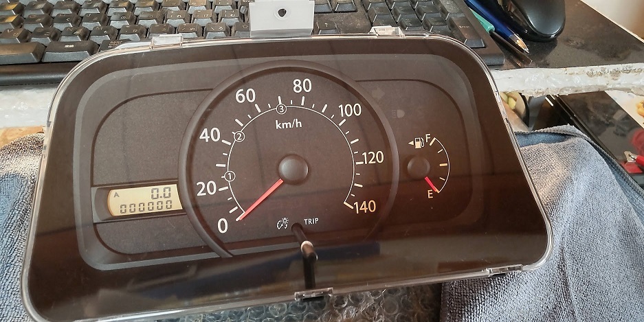 Yahoo!オークション - TV2 サンバー スピードメーター OH済み 5F・4WD ...