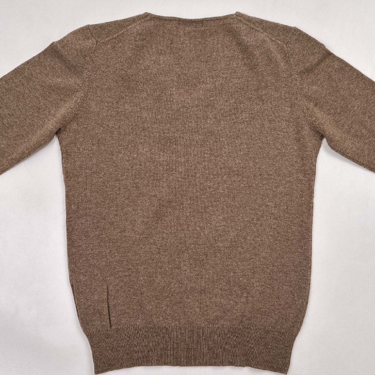 Yahoo!オークション - カシミヤ100% INED Vネック 長袖 ニット セータ...