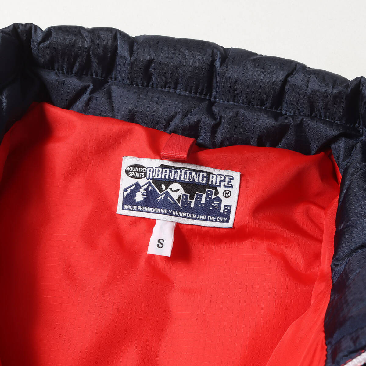 美品 A BATHING APE ア ベイシング エイプ ジャケット サイズ:S 美品 A BATHING APE ア ベイシング エイプ ジャケット サイズ:S