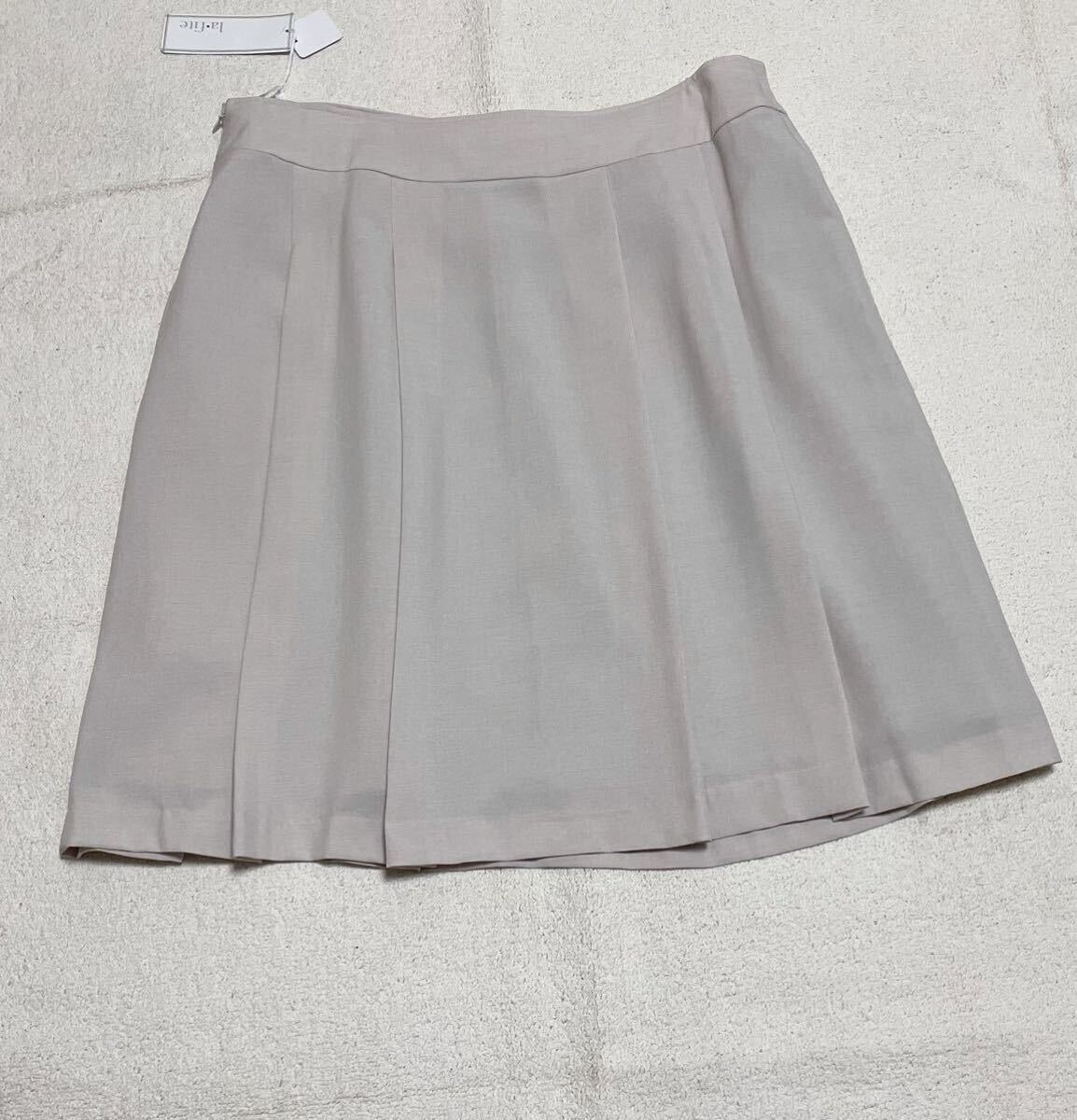 Yahoo!オークション - 新品W88 ボックスプリーツスカート ベージュ 大...