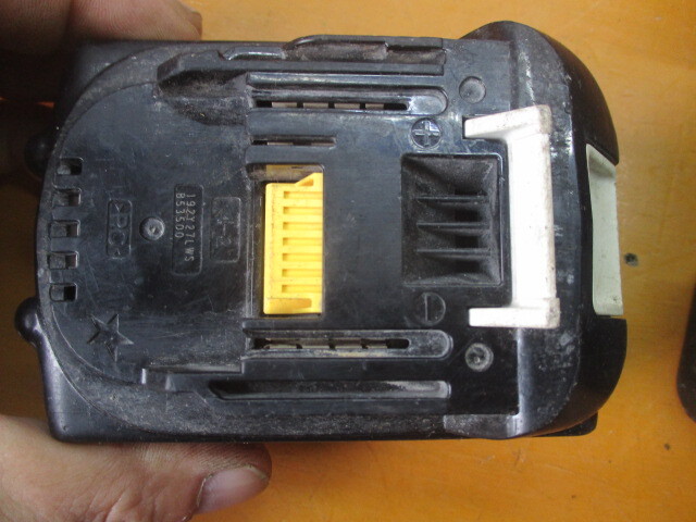 Yahoo!オークション - k4136 マキタ BL1860B 18V