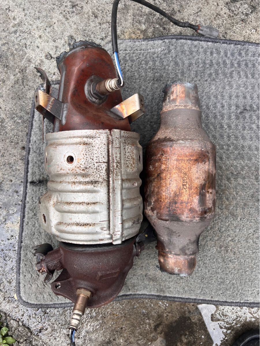 Yahoo!オークション - トヨタ ヴォクシー AZR60 1AZ GB2 触媒