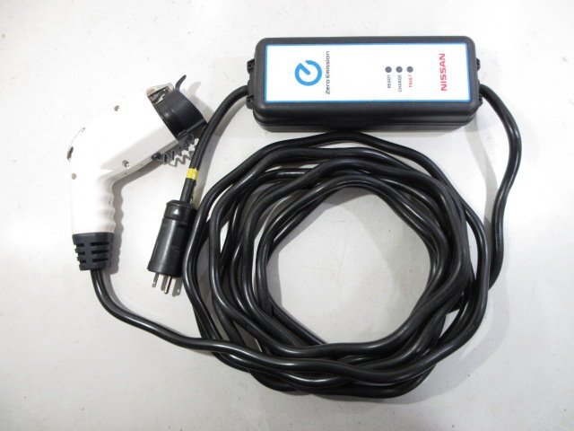 Yahoo!オークション - リーフ ZE0 AZE0 純正 充電ケーブル 29690 3NA1A...