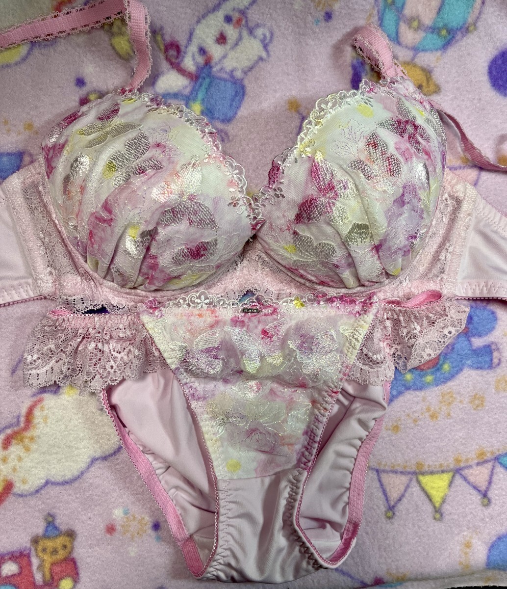 Yahoo!オークション - Eカップ ブラジャーショーツセット パンツ 下着...