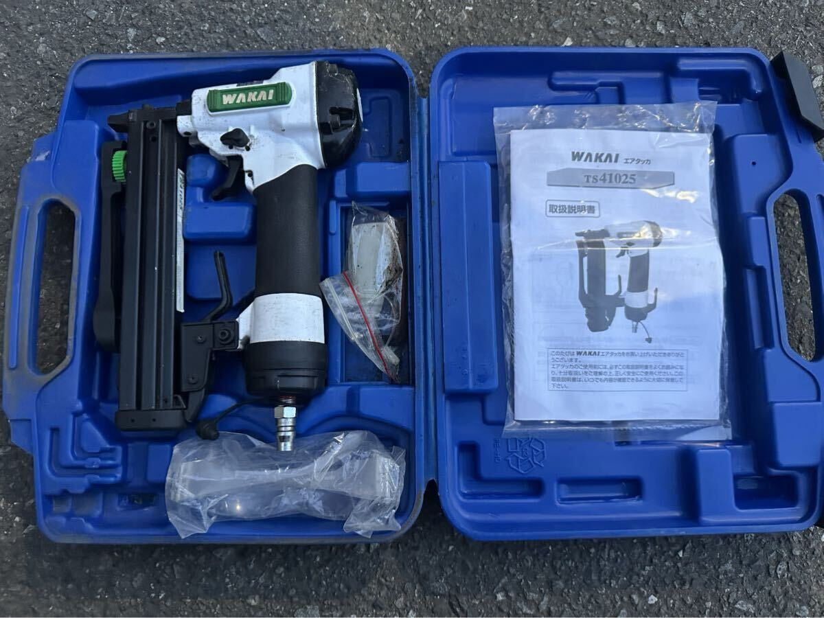 Yahoo!オークション - WAKAI エアタッカー コンプレッサー 現場 DIY 工...
