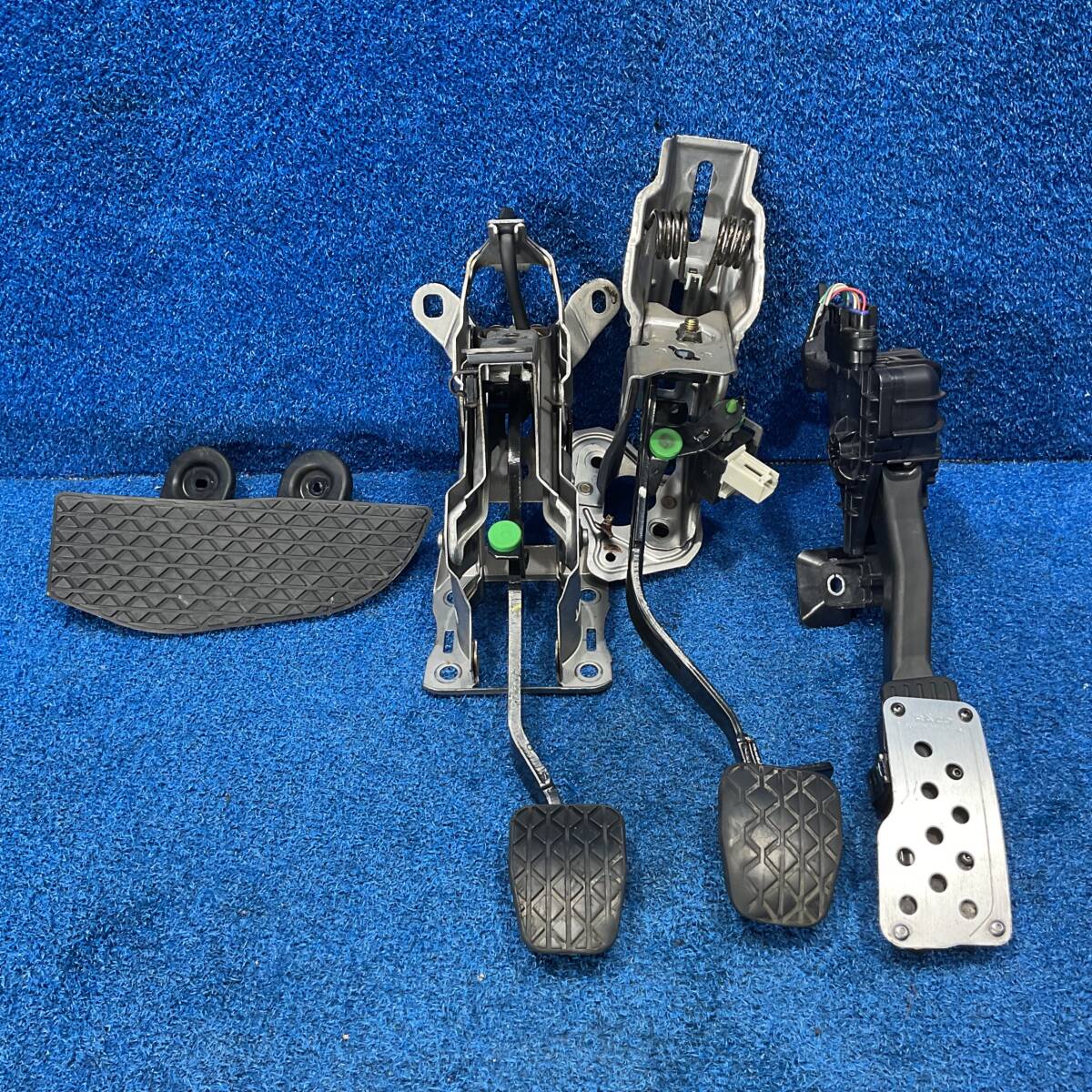 Yahoo!オークション - [AK-0022710][#6] H18 マツダ ロードスター NC ...