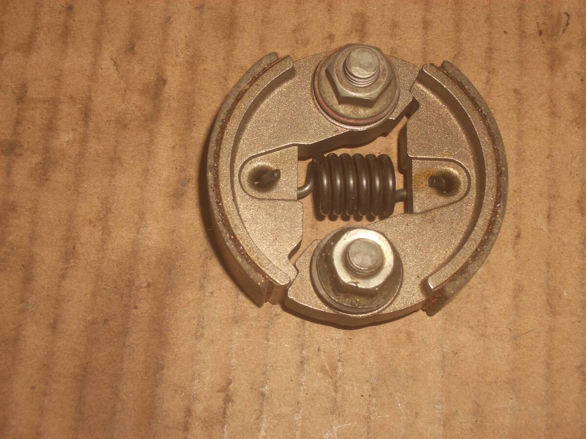 Yahoo!オークション - イリノ 刈払機 IGX260 三菱TS26 クラッチシュー