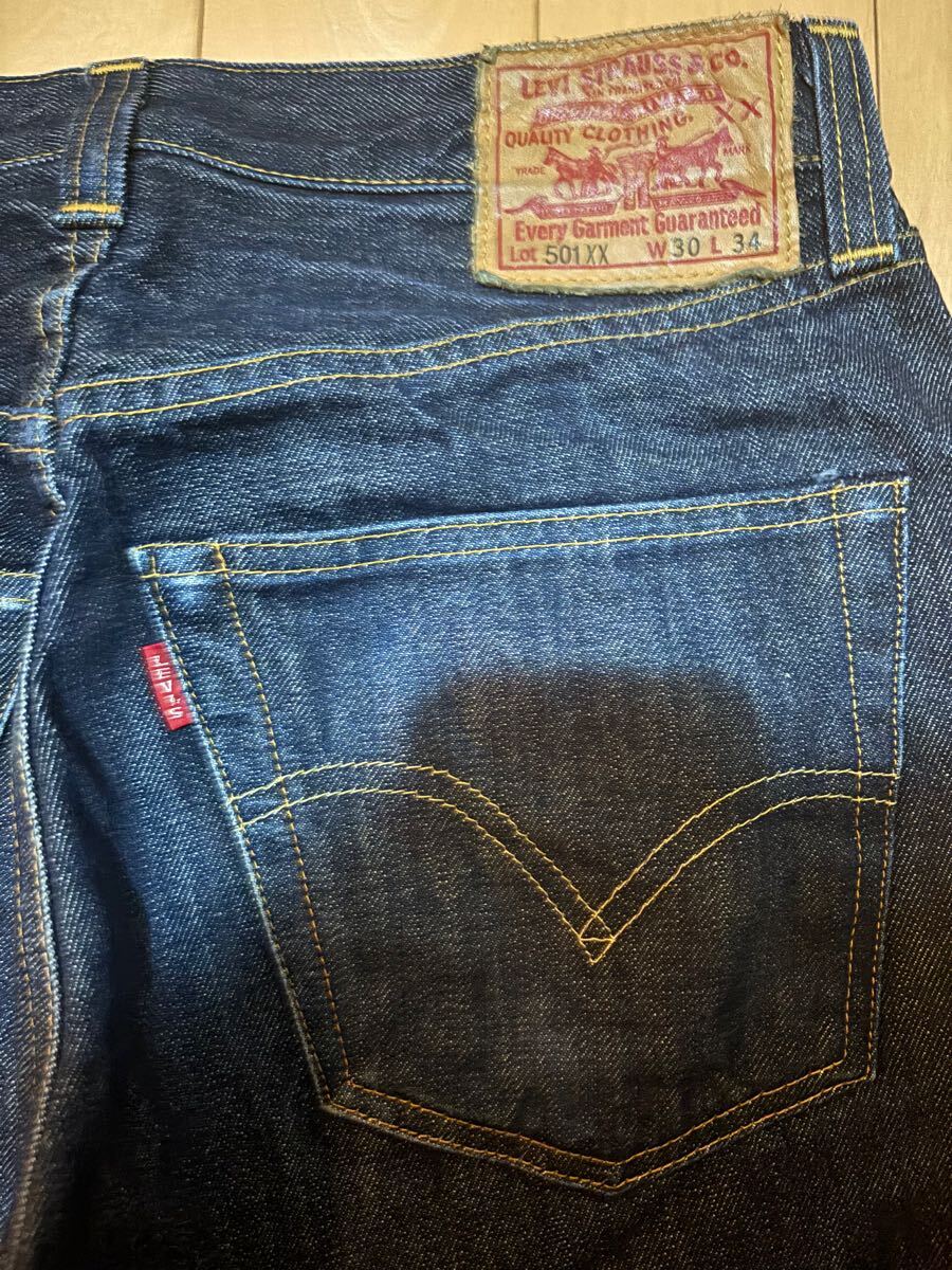 Yahoo!オークション - 美品 米国製 47501 501xx W30 リーバイス