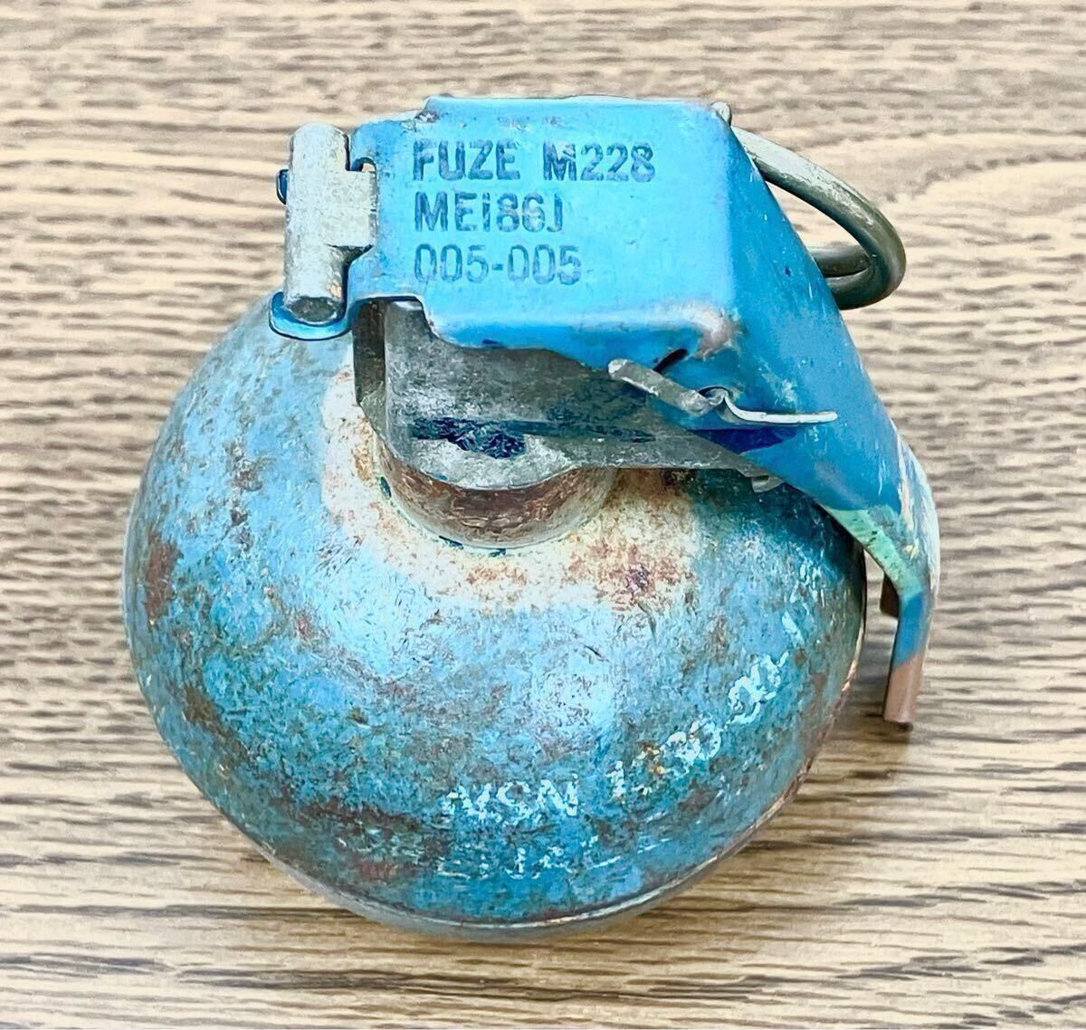 Yahoo!オークション - 【実物】米軍 M67 訓練用 手榴弾 アップル ブル...