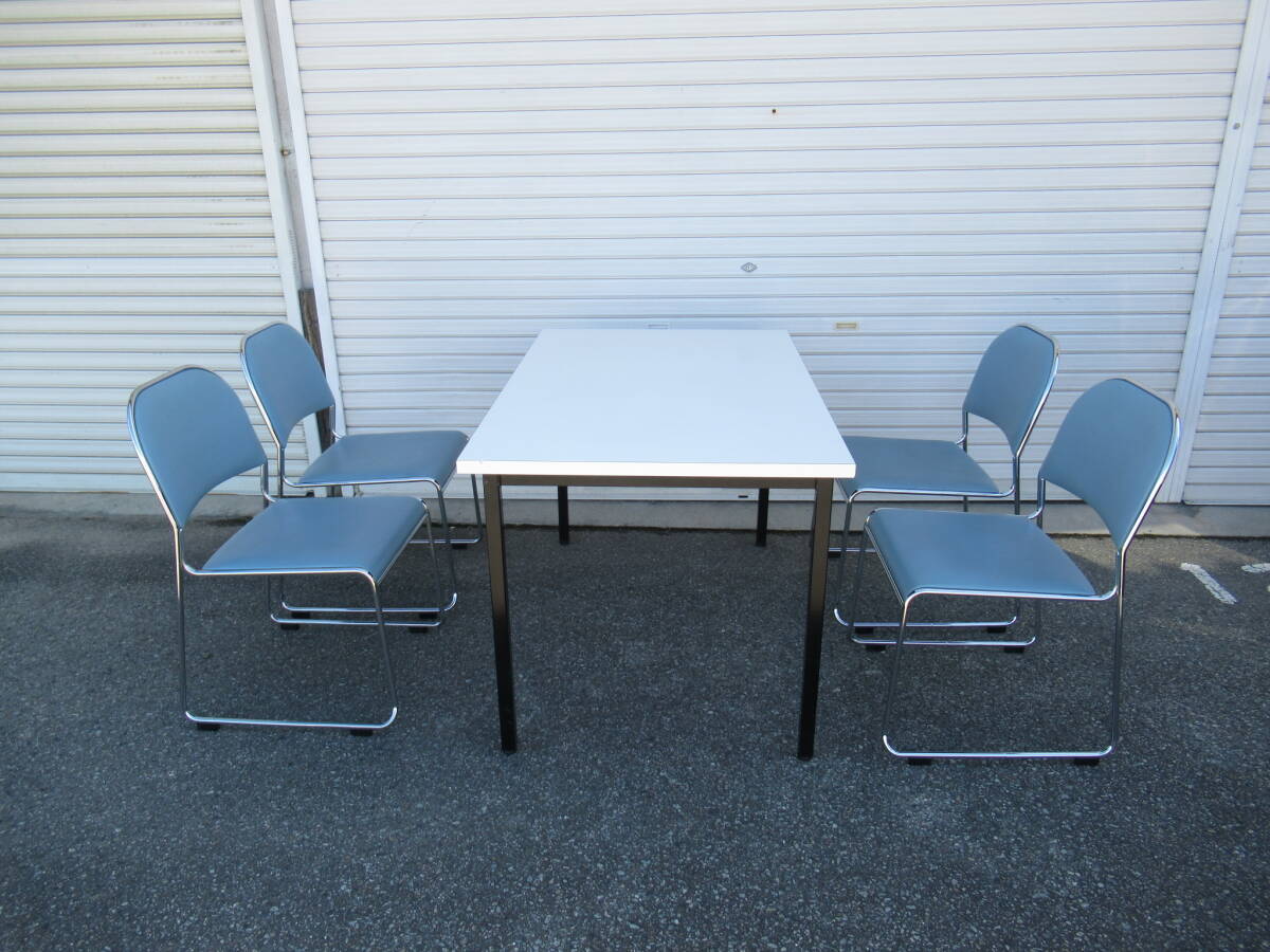 ミーティングテーブルと椅子4脚セット メーカー不明 お届先限定 兵庫県加古川市より100Km 以内の方に 送料は2000円(一般)｜売買されたオークション情報、yahooの商品情報をアーカイブ ...