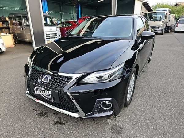 CT 200h バージョンC 後期仕様フェイスチェンジ(CT)｜売買されたオークション情報、yahooの商品情報をアーカイブ公開 - オークファン（aucfan.com）