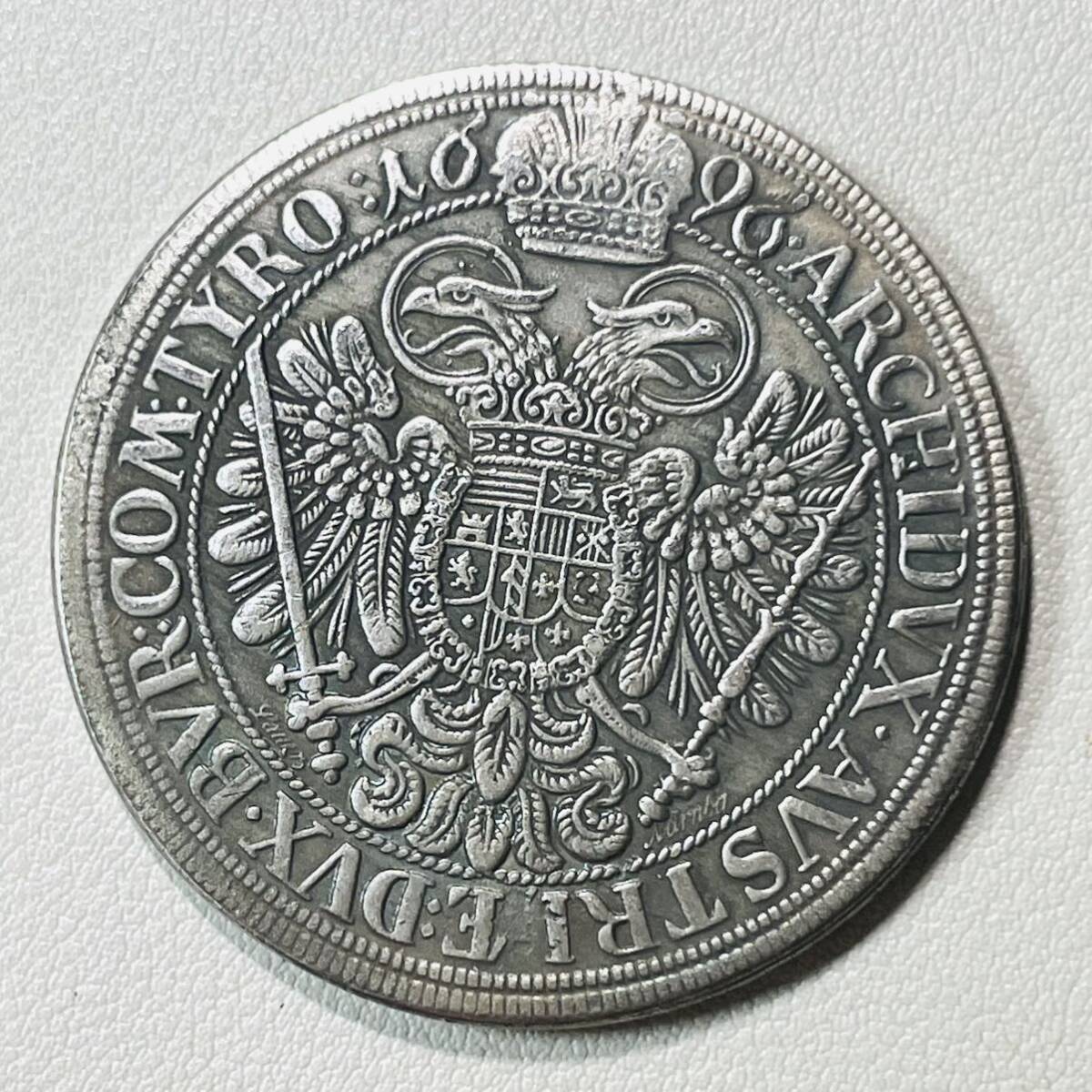 Yahoo!オークション - 神聖ローマ帝国 硬貨 古銭 レオポルド 1 世 1696...