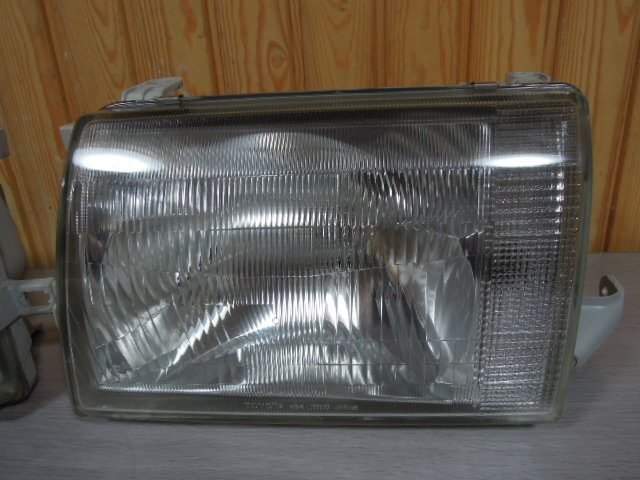 Yahoo!オークション - トヨタ コンフォート YXS11 / SXS13 ヘッドライ...