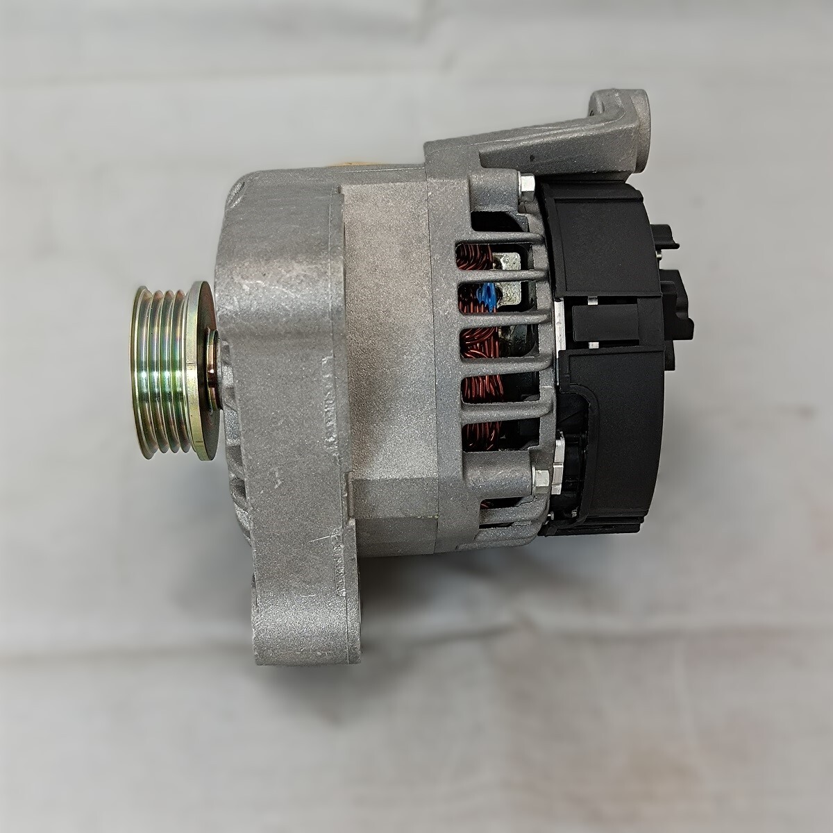 オルタネーター ＜MAGNETI MARELLI マレリ 12V 70A MAN7001 63377001＞ FIAT フィアット パンダ 141 51859047(エンジン、過給器、冷却装置 ...