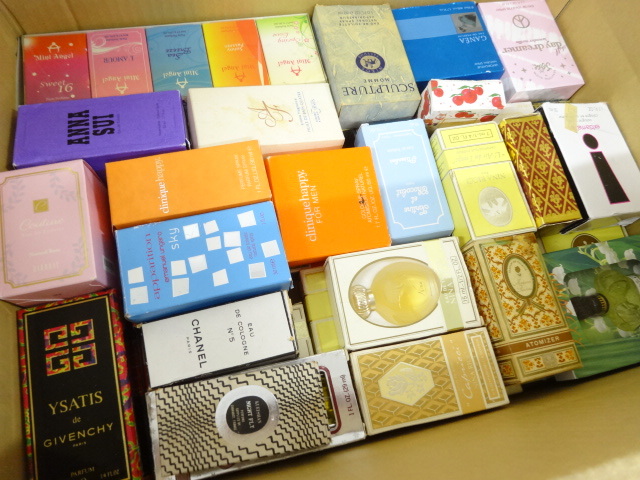 Yahoo!オークション - 100点以上 セット 16.3kg以上 まとめて 大量 箱...