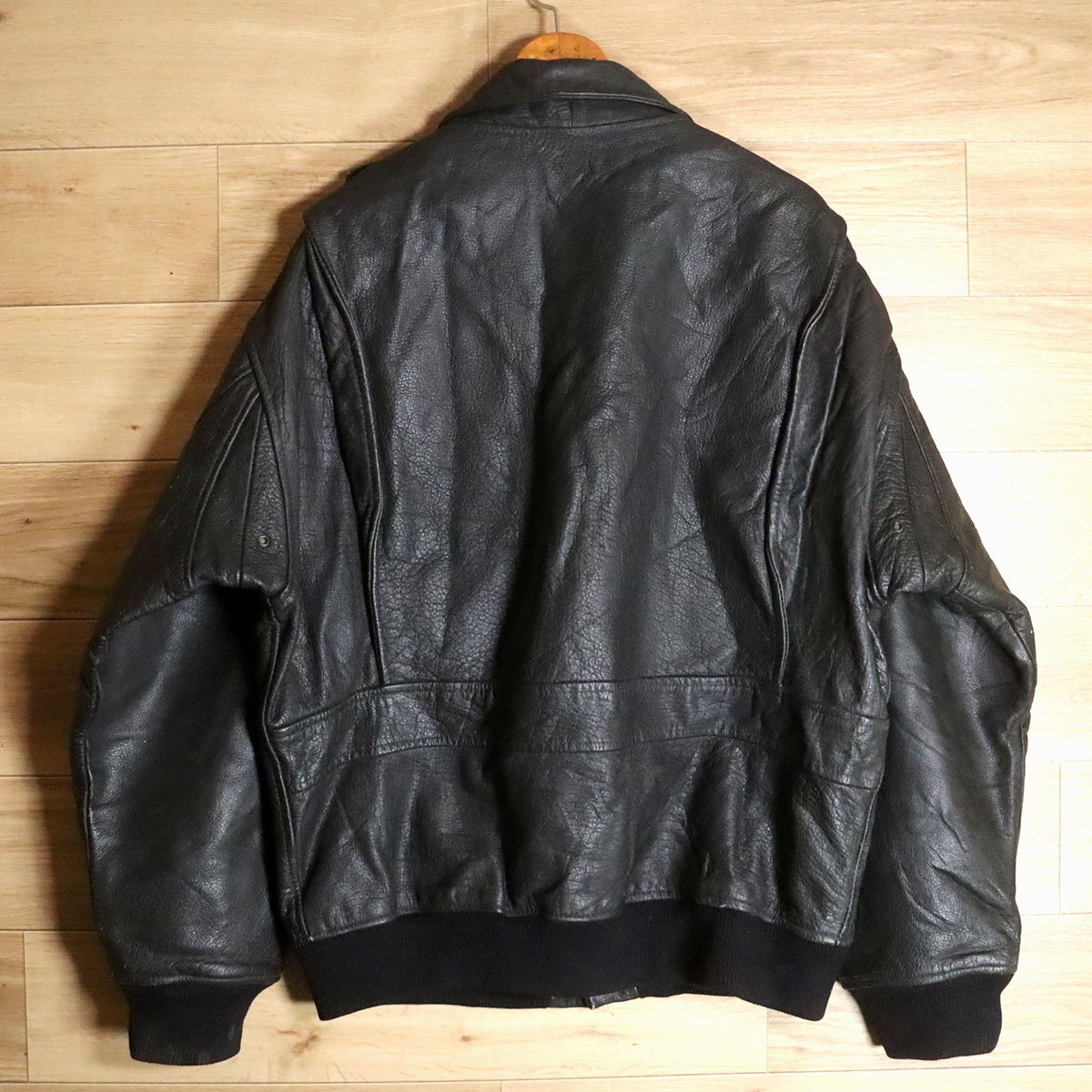 Yahoo!オークション - B6T/Y9.17-5 アメリカ古着 レザーフライトジャケ...