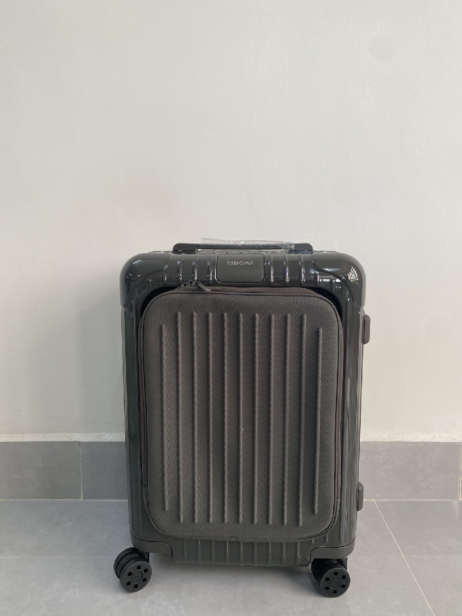 Yahoo!オークション - RIMOWA リモワ ESSENTIAL SLEEVE Cabin 機内持ち...