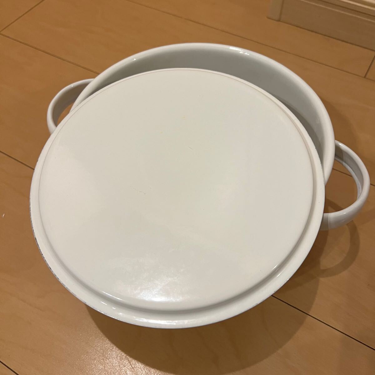 Yahoo!オークション - 美品 kaicoカイコ 両手鍋 2.6L/K-010【ホーロー ...