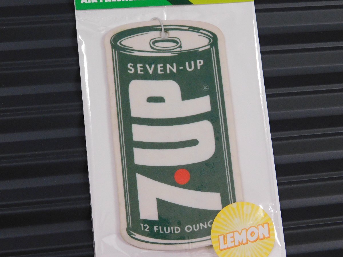 Yahoo!オークション - 送料\110 【7UP・セブンアップ／CAN 缶】 《エ...