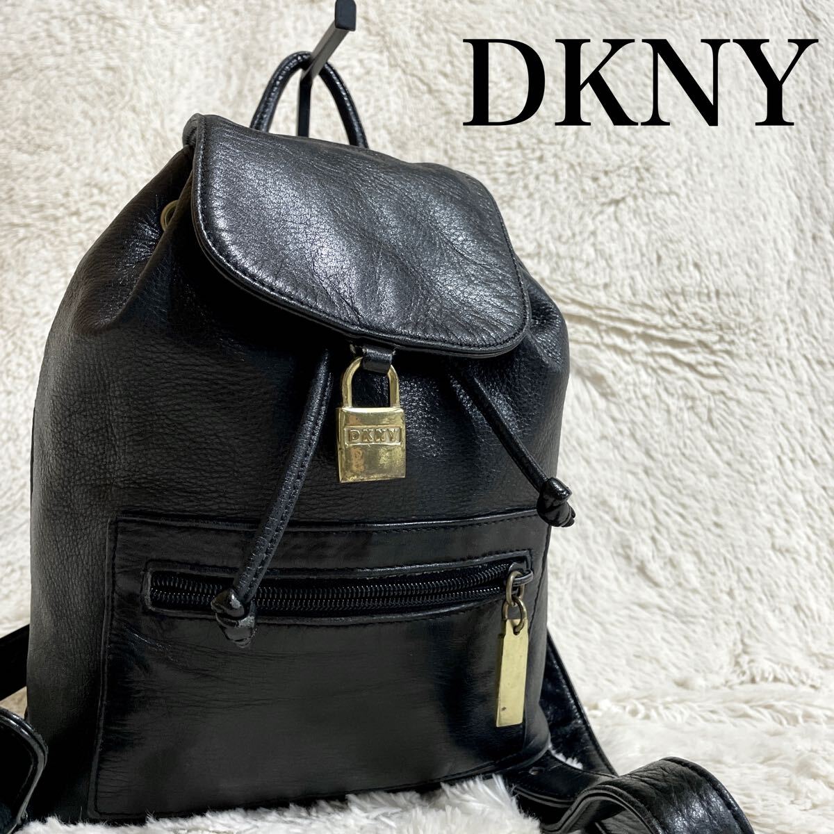 美品 希少 DKNY 本革 オールレザー 南京錠 金具 リュック バック 美品 希少 DKNY 本革 オールレザー 南京錠 金具 リュック バック