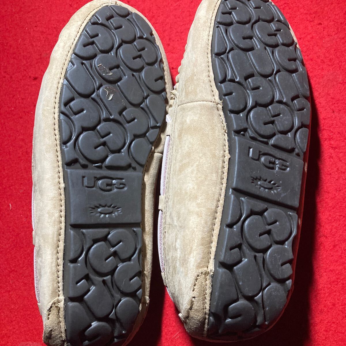Yahoo!オークション - UGG モカシン 美品 US6 23cm