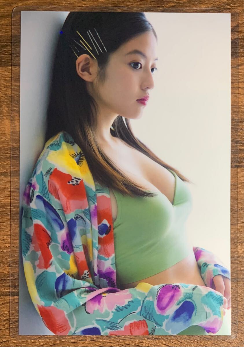厚手ラミネート加工 今田美桜 水着 B5 A4変 雑誌切り抜き 12ページ Friday 2020 03 27 04 03 芸能人 女優