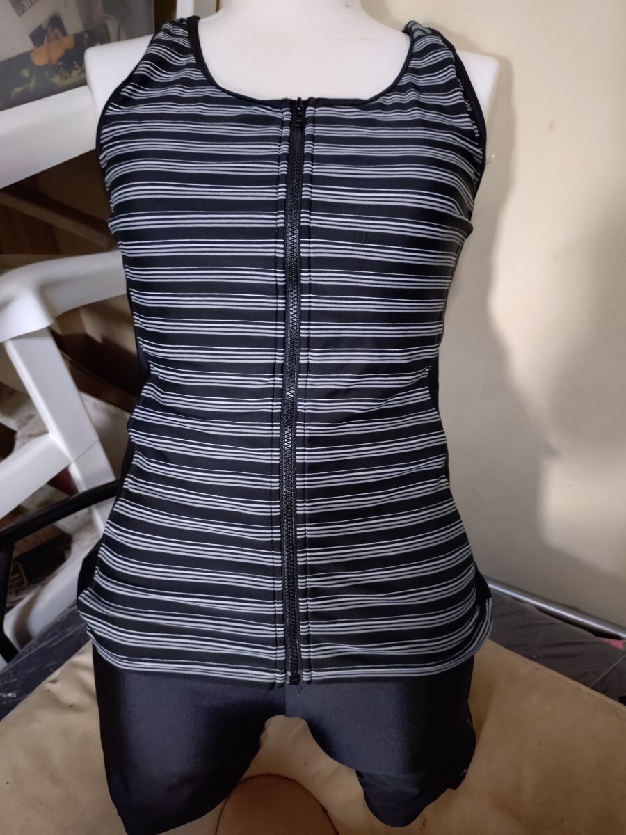 M3054 POLO SPORTS フィットネス水着 セレブなブラックストライプ系セパレート水着 11L(ツーピース)｜売買されたオークション情報、yahooの商品情報をアーカイブ公開 ...