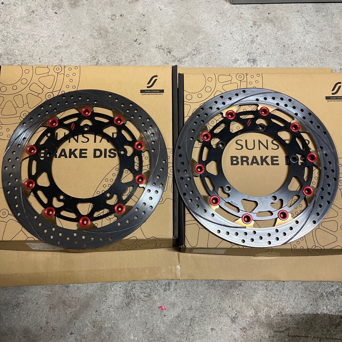 Yahoo!オークション - SUNSTAR ブレーキディスク 左右セット YZF-R6 BN...