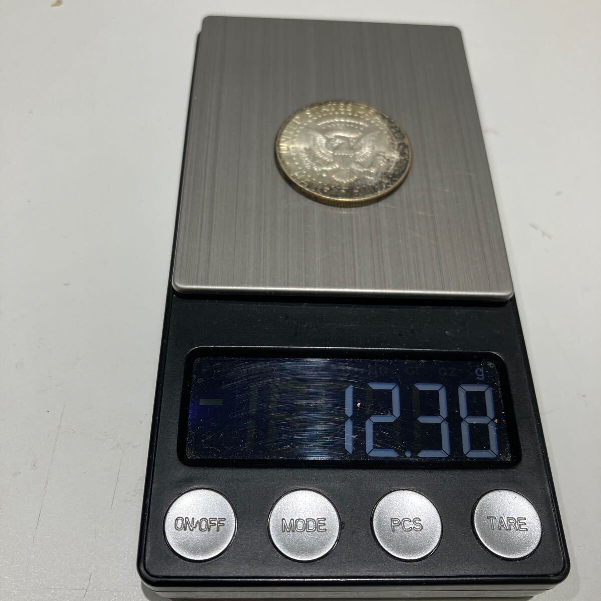 Yahoo!オークション - 1964年 リバティーコイン ケネディ 銀貨 12.38g