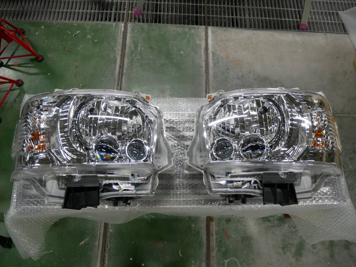 Yahoo!オークション - 美品 ハイエース WGL外し 純正LEDヘッドライ...