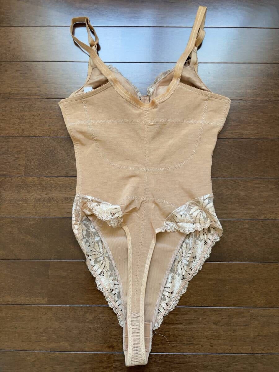 Yahoo!オークション - ラフィスコスメティック LAFIS / Tヒップ ボデ...