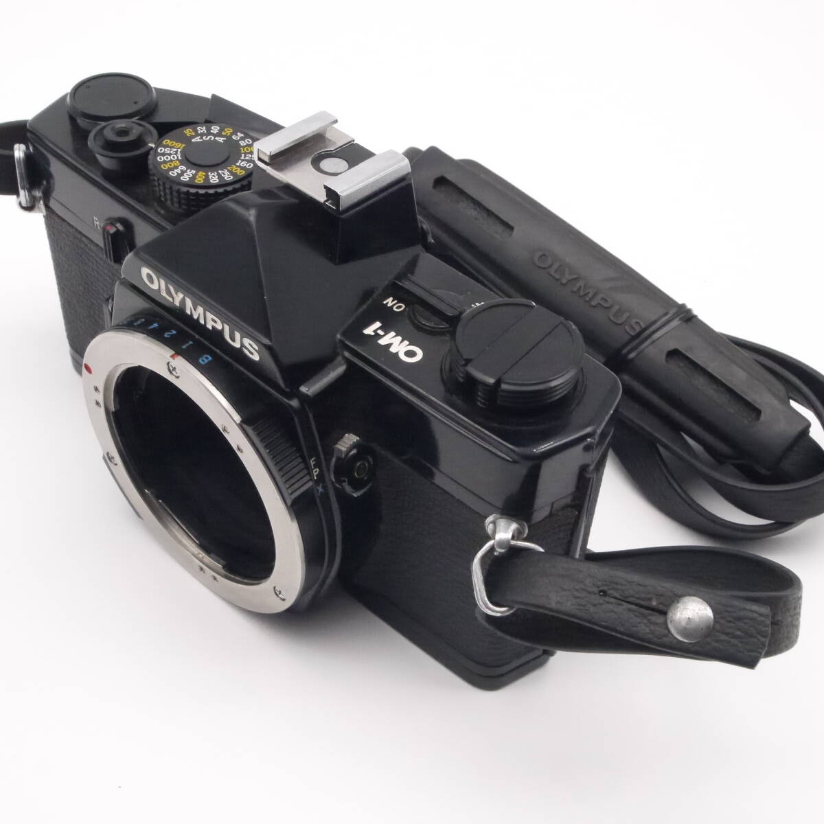 OLYMPUS オリンパス OM-1 ブラック 腐食あり シャッターOK 露出OK #0653(オリンパス)｜売買されたオークション情報、yahooの商品情報をアーカイブ公開 - オークファン ...
