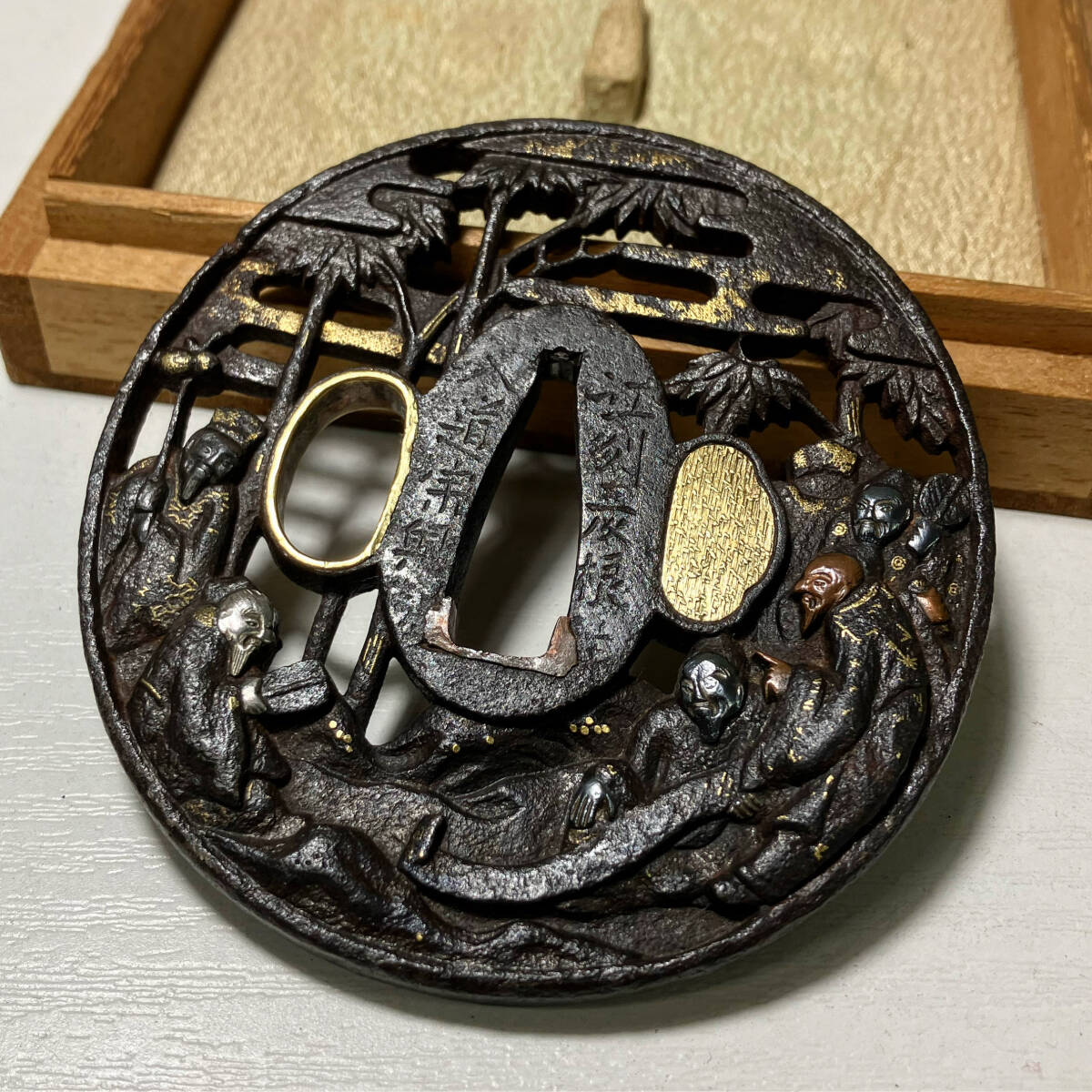 Yahoo!オークション - 京都⑥ 時代刀装具 江州彦根住 藻柄子入道宗典 ...