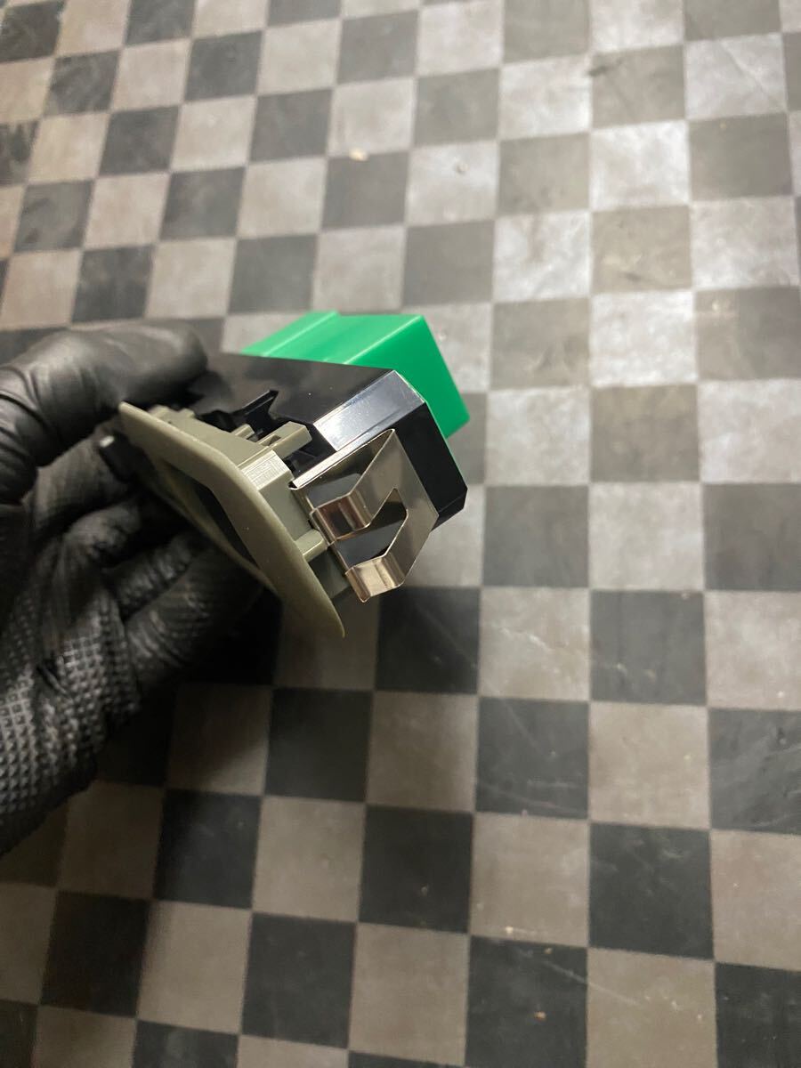 Yahoo!オークション - 運転席 パワーウインドウスイッチ ジムニー JB23...