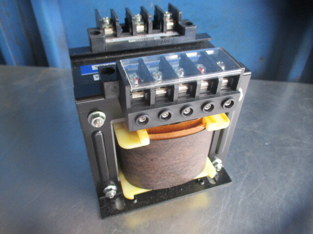 東洋技研 トランス TRH300-41N 300VA 50/60Hz 380v 400v 440v-110v 100v 品(漏電ブレーカー)｜売買されたオークション情報、yahooの商品情報を ...