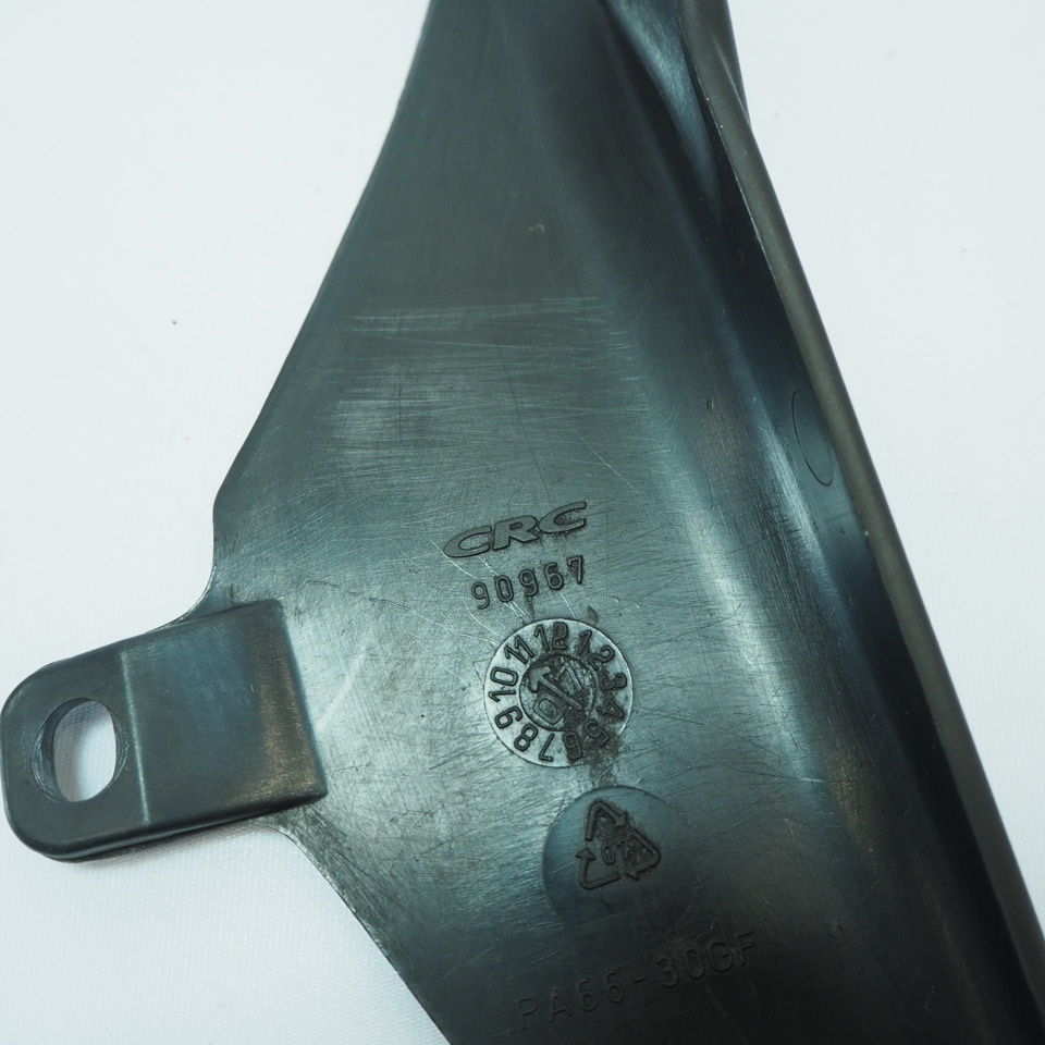 Yahoo!オークション - 割れ無 MVアグスタ F4RR 純正チェンカバー チェ...