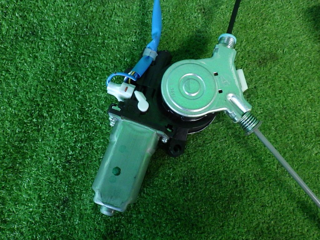 Yahoo!オークション - エレメント[YH2 2003年]フロント右レギュレータ...