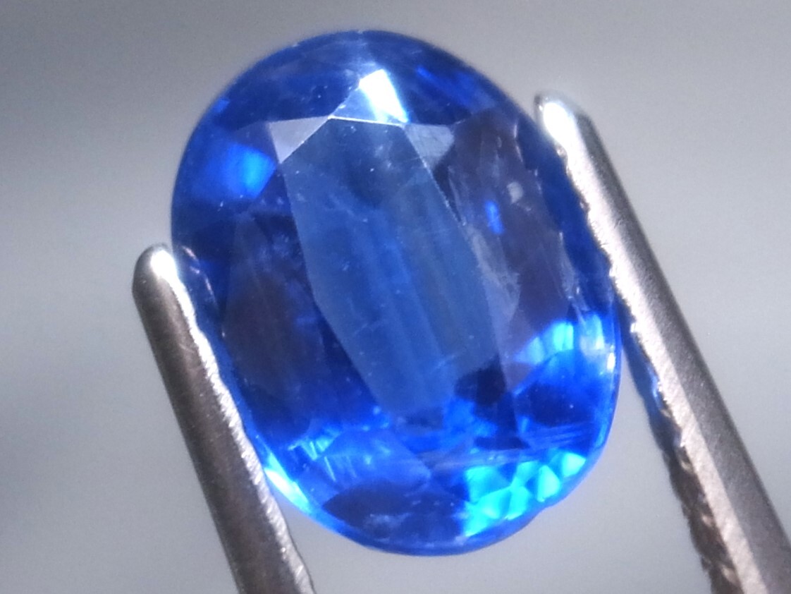 Yahoo!オークション - 1.61ct 新品・ロイヤルブルーカラー・天然カイア...