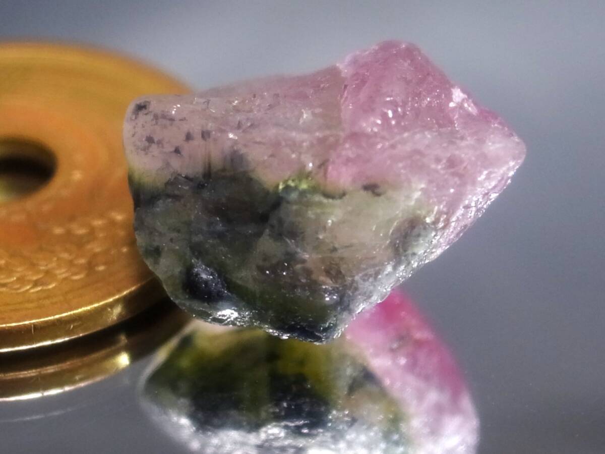 Yahoo!オークション - 12.69ct 新品・バイカラー天然トルマリン原石 ブ...