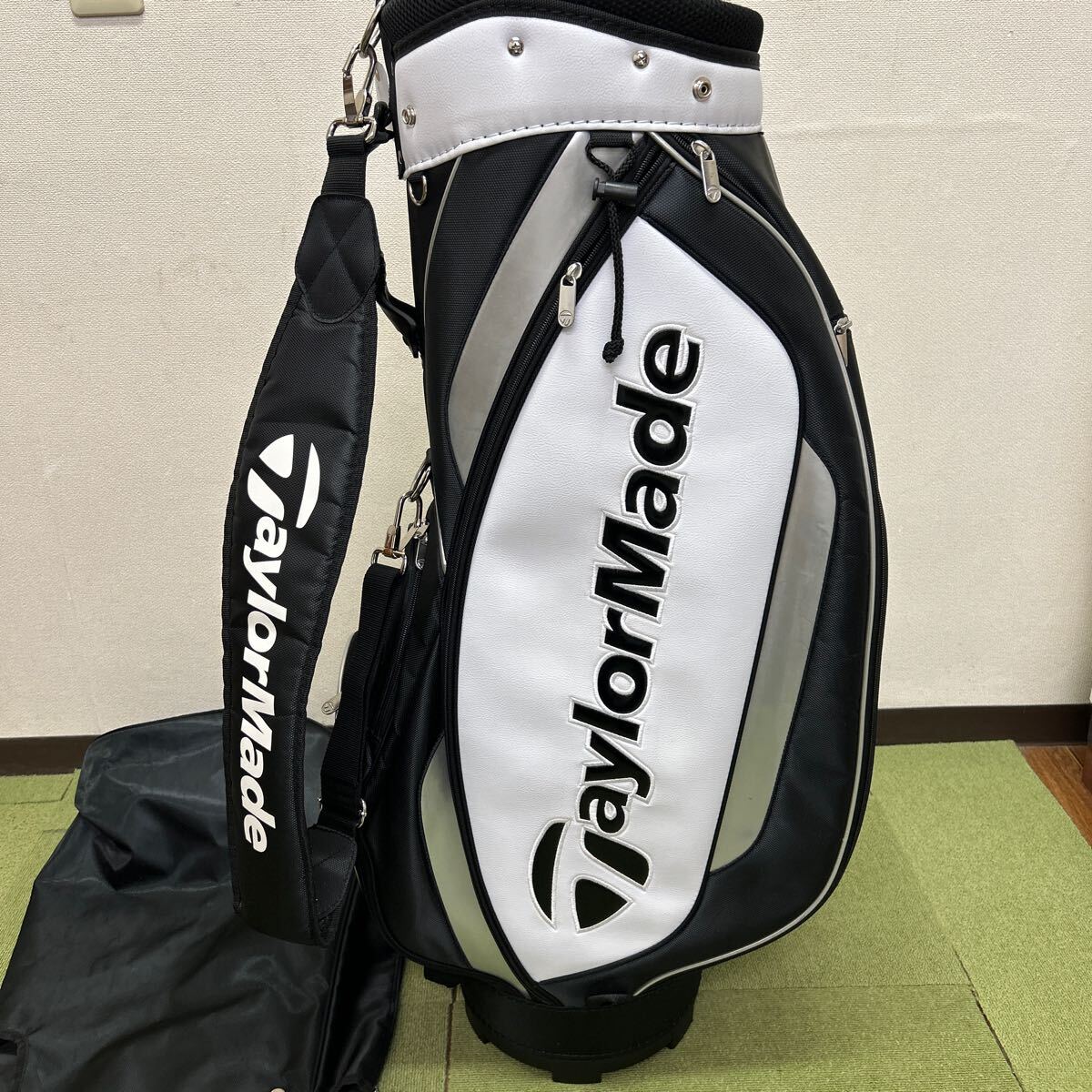 Yahoo!オークション - Z584 美品 テーラーメイド キャディーバック