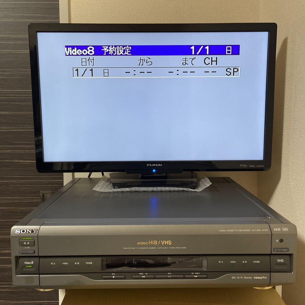 Yahoo!オークション - 8mmは再生 SONY ソニー WV-BW1 Hi8/VHSビデオデ...