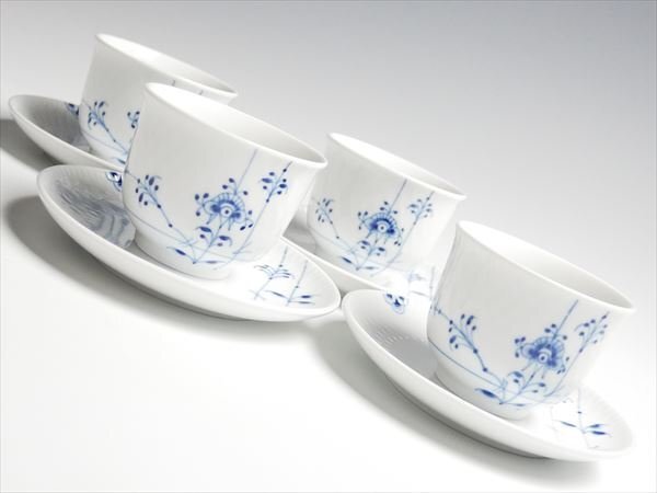 Yahoo!オークション - k202 ロイヤルコペンハーゲン ブルーパルメッテ ...