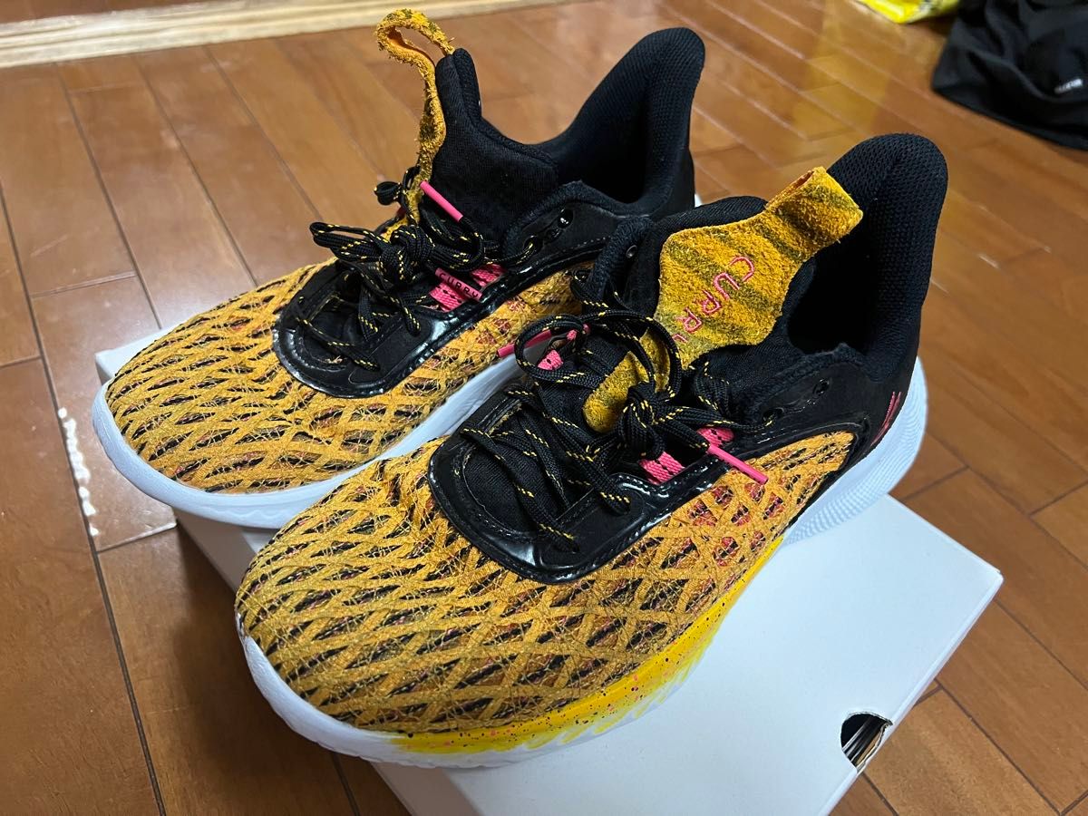 限定品 」Curry バスケットボールシューズ セサミーコラボ 限定品 」Curry バスケットボールシューズ セサミーコラボ