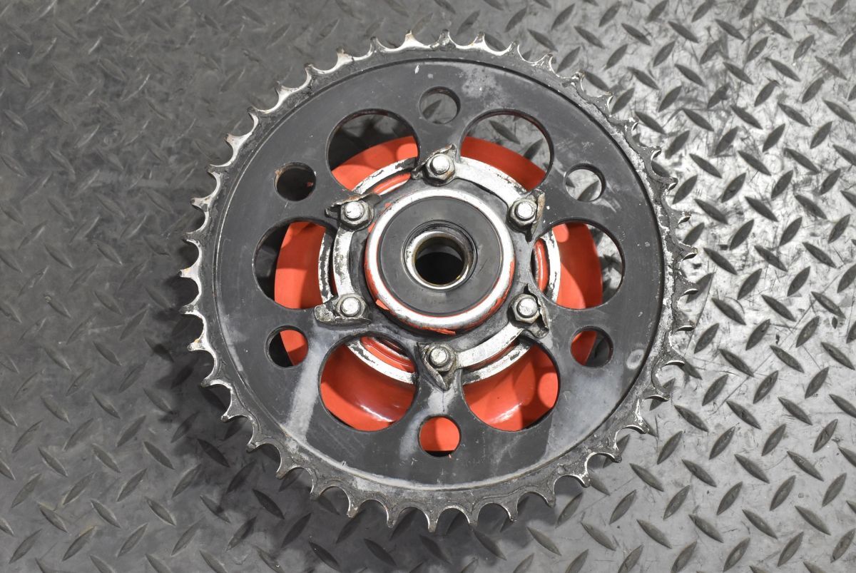 Yahoo!オークション - S291 当時物 純正 GSX1100E スプロケットハブ 00...