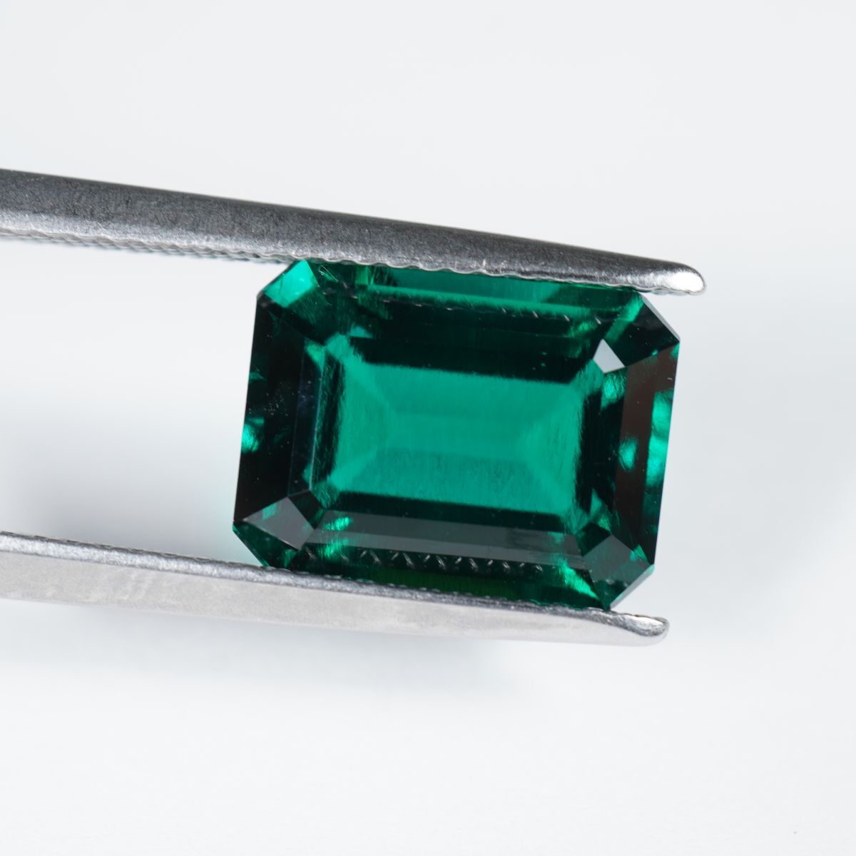 Yahoo!オークション - 大粒 3.84ct ザンビアカラー合成エメラルド ハイ...