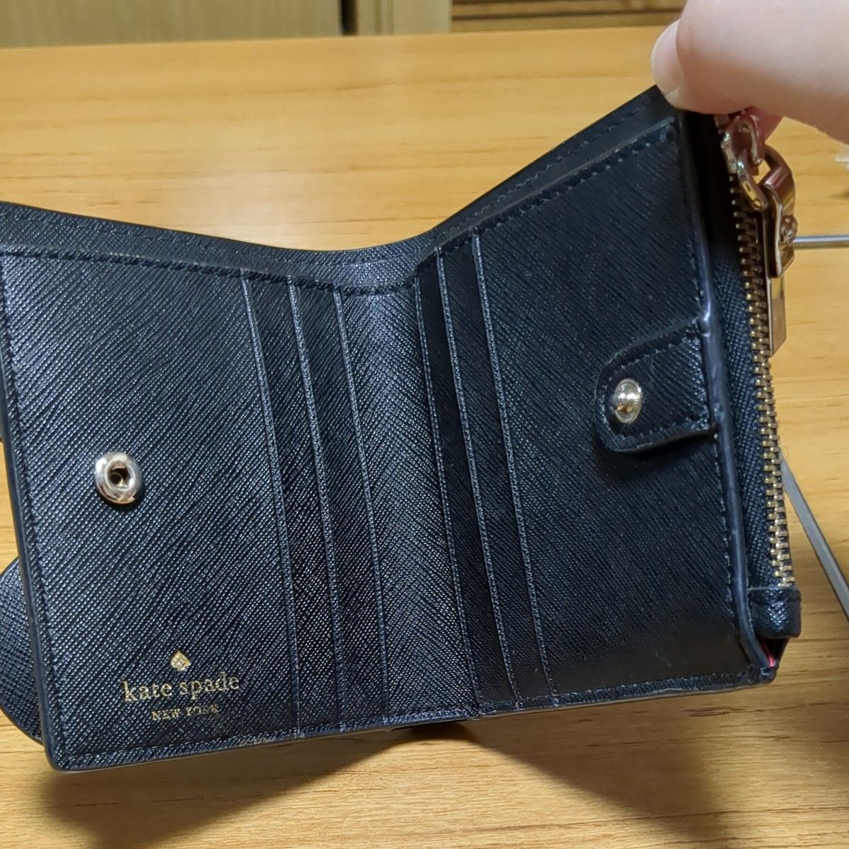 ケイトスペード ミニーちゃん 二つ折り財布 ミニーマウス リボン ケイトスペード ミニーちゃん 二つ折り財布 ミニーマウス リボン