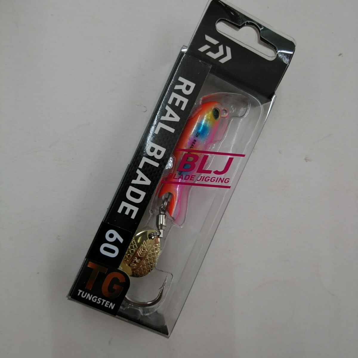 日本代購代標第一品牌【樂淘letao】－新品 ダイワ リアルブレード TG 60g ピンクコットンキャンディ DAIWA ブレードジギング ブレードジグ タングステンジグ
