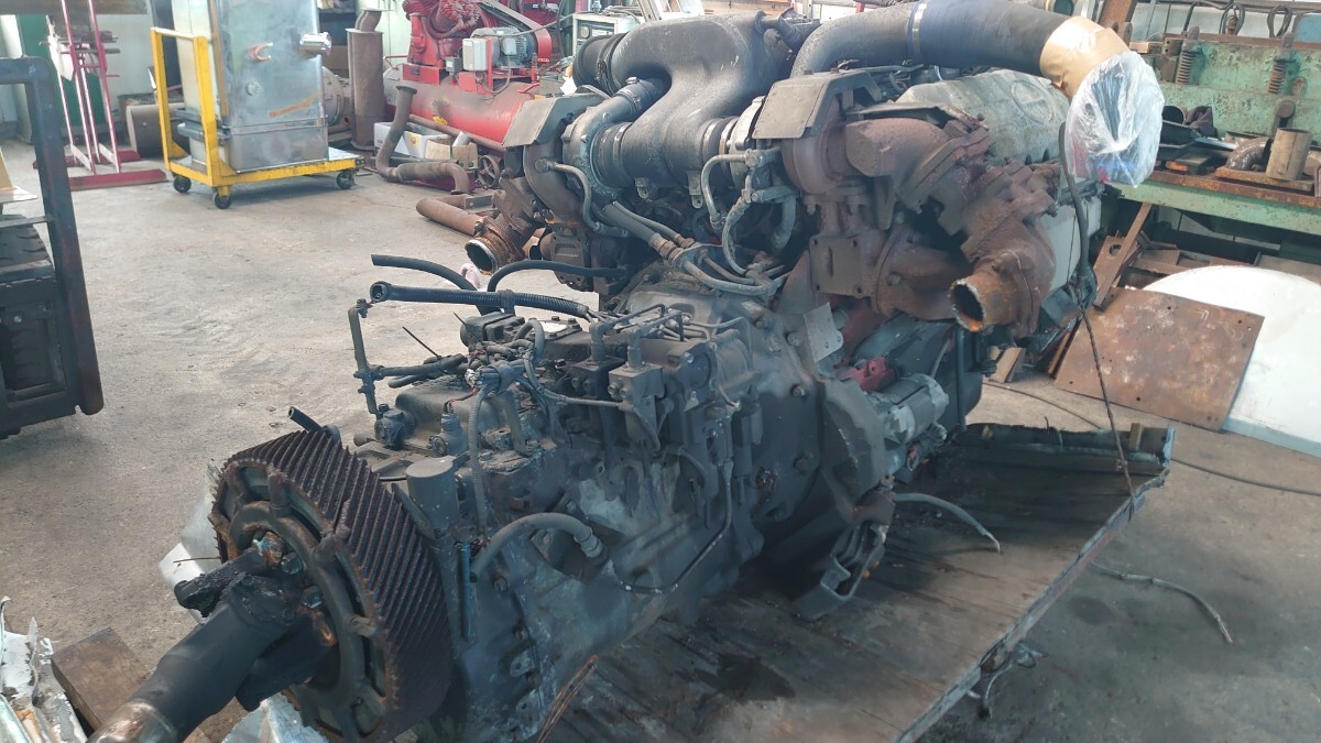 Yahoo!オークション - 日野 プロフィア F17D ツインターボエンジン デ...